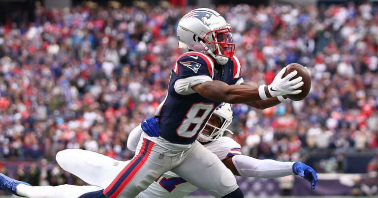 Who is Demario Douglas? Get to Know the Fantasy Waiver Wire Week 9 ...