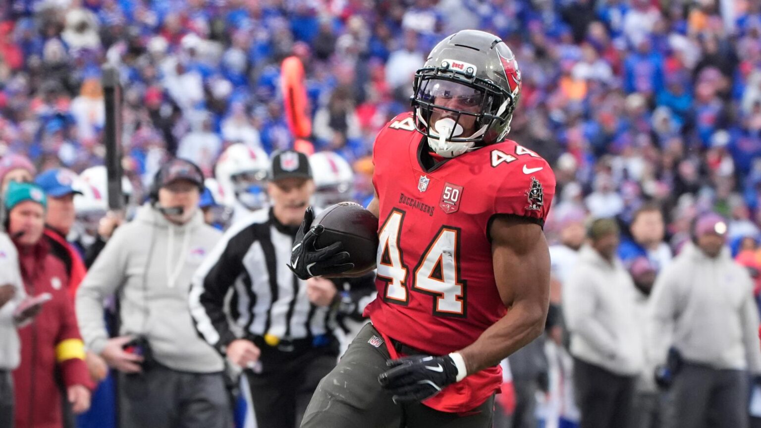Fantasy Football Week 12 Waiver Wire Pickups: Sean Tucker, Michael ...